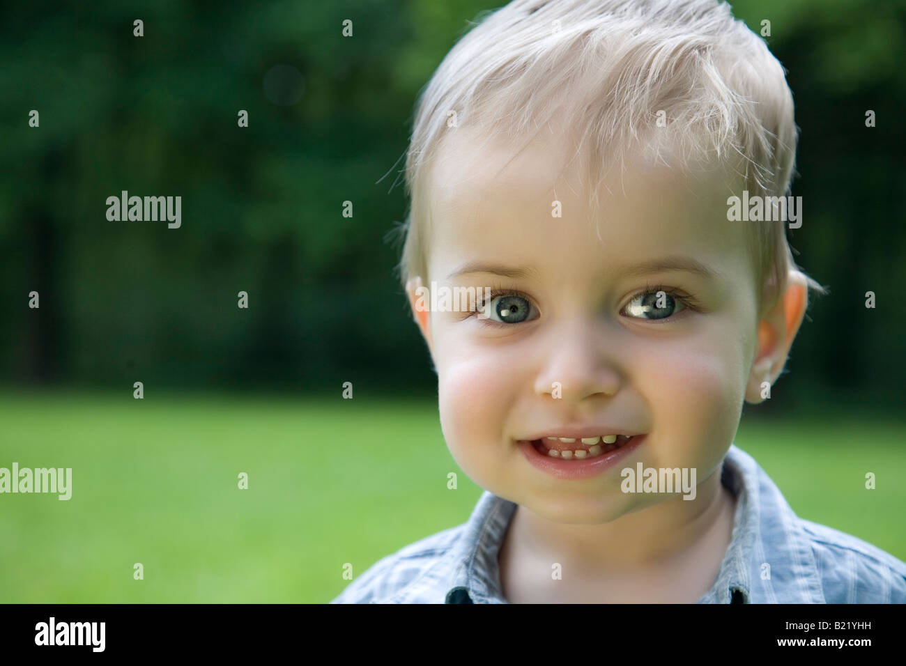 Close-up Portrait Of Little Kid Stock Photo - Alamy