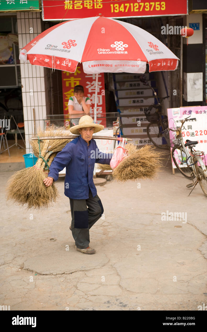 Old man in Guilin,China Stock Photo - Alamy