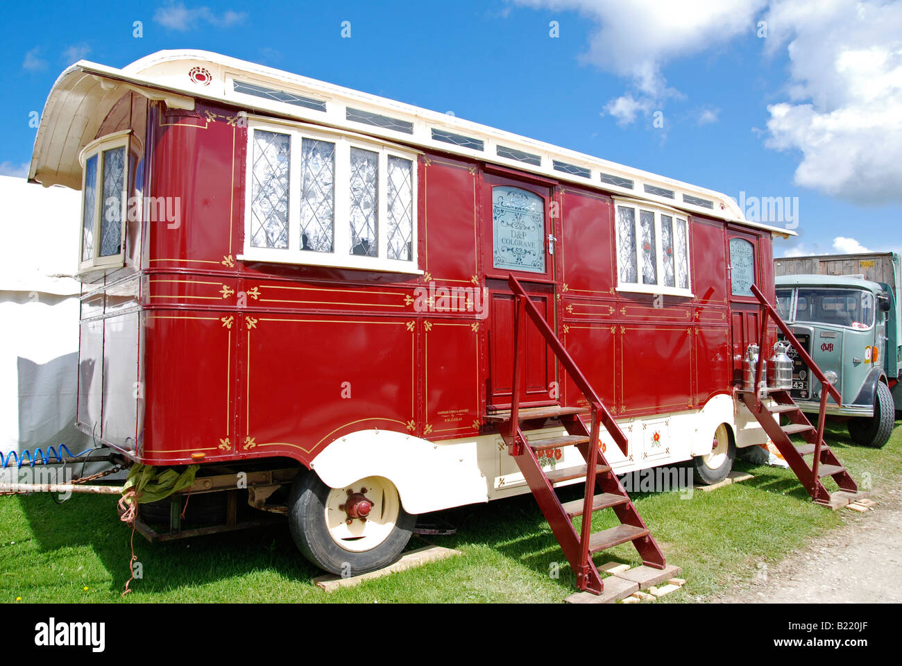 Romany caravan hi-res stock photography and images - Alamy