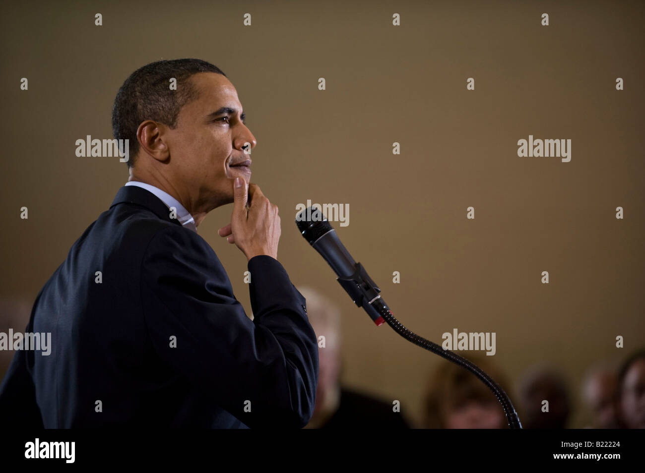 Des Moines, IA - 123007 - Presidential Candidate Senator Barack Obama ...