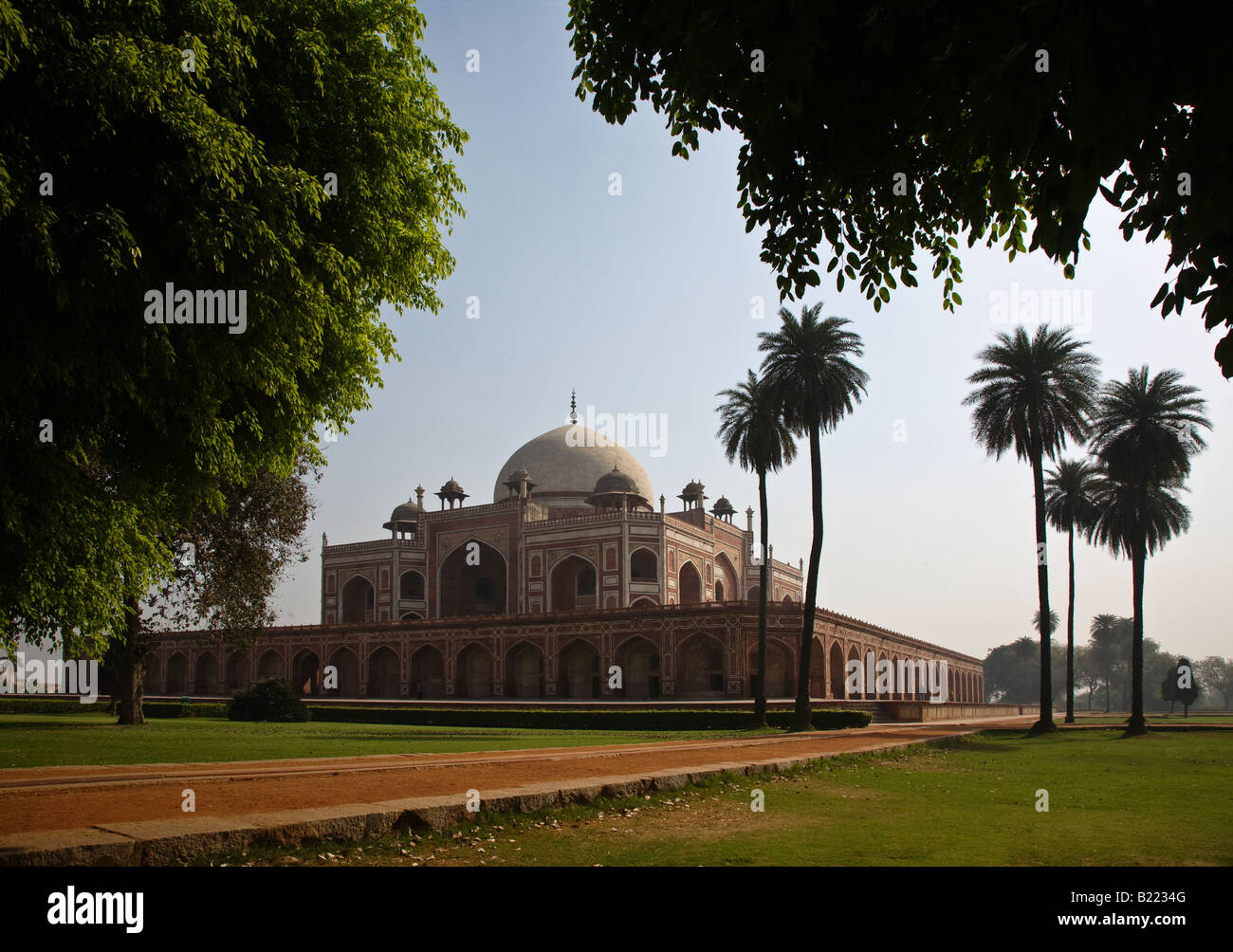 HUMAYUNS TOMB was built of white marble and red sandstone in 1565 and ...