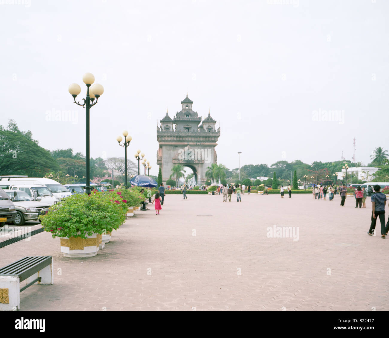 The Arch in Patuxay Park Stock Photo - Alamy