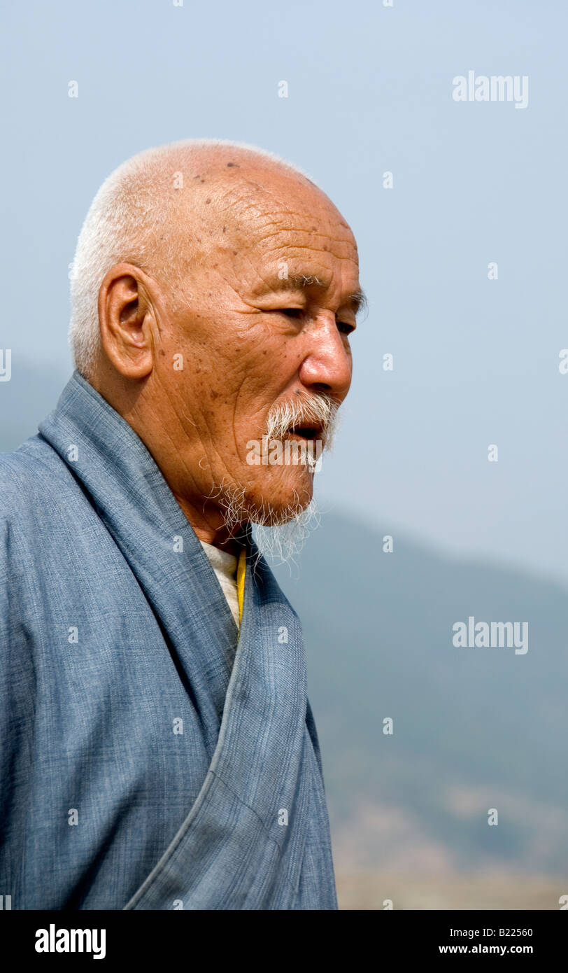 Bhutanese man visiting Punakha Dzong, Bhutan Stock Photo - Alamy