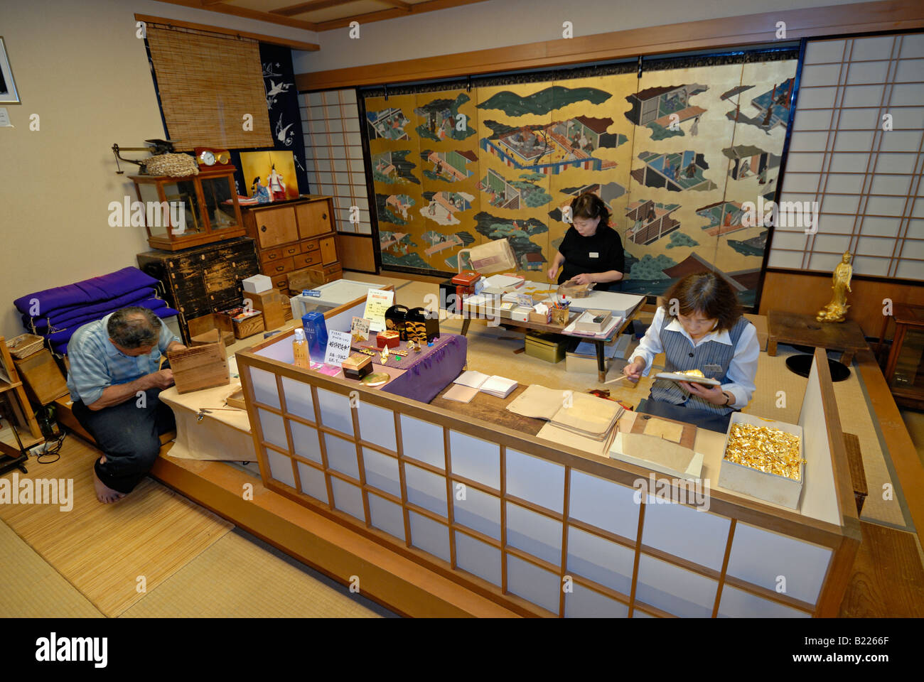 Japan workshop hi-res stock photography and images - Alamy