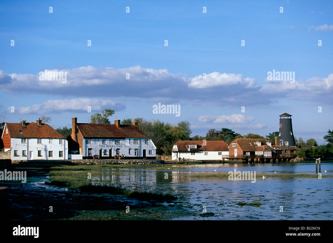 Pub in Langstone Chichester Harbour Hampshire England Stock Photo - Alamy