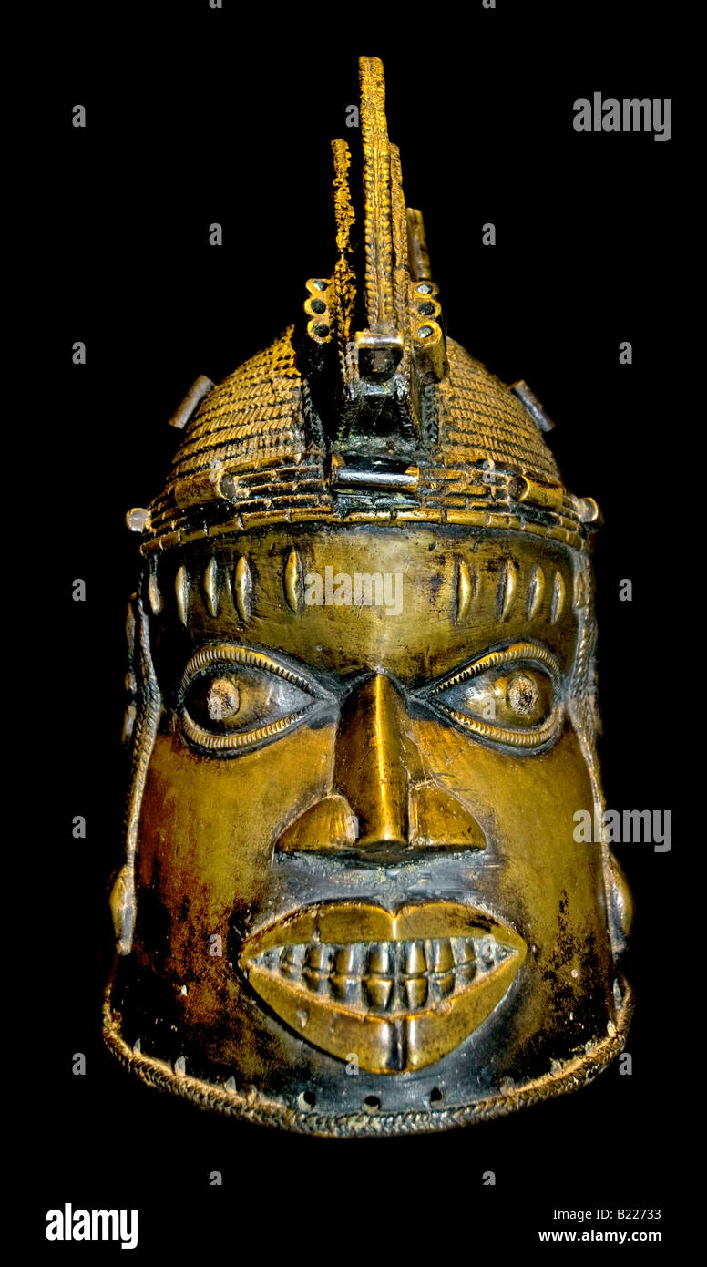 Oba Benin Nigeria 19th cenury mask bronze Stock Photo - Alamy