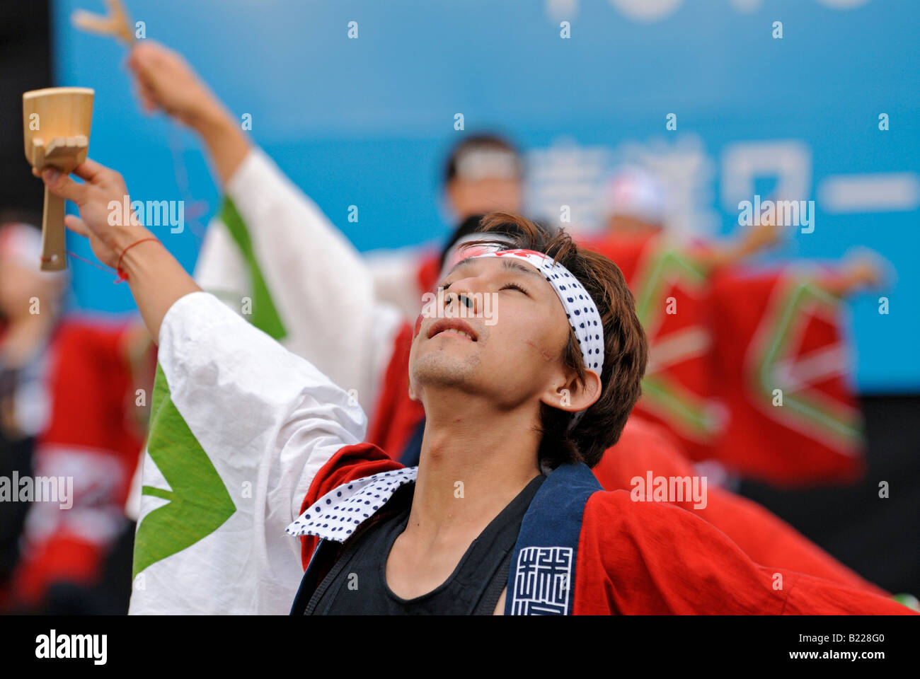 Male dancers japan hi-res stock photography and images - Alamy