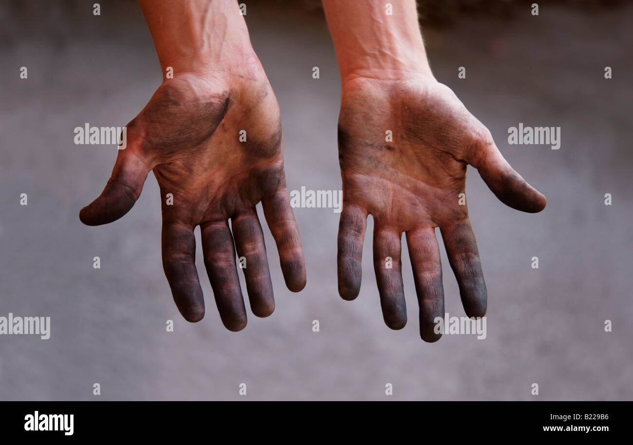 Very dirty hands hi-res stock photography and images - Alamy