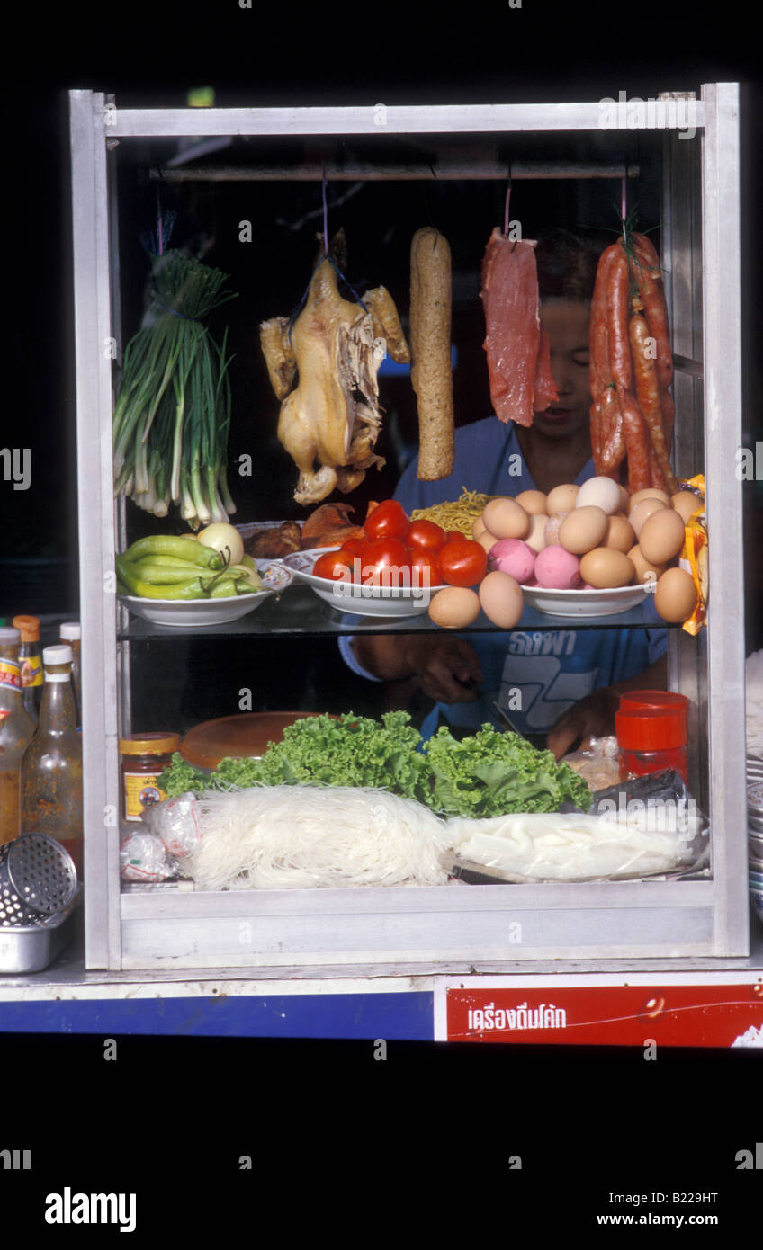 hawker food stall bangkok thailand Stock Photo - Alamy