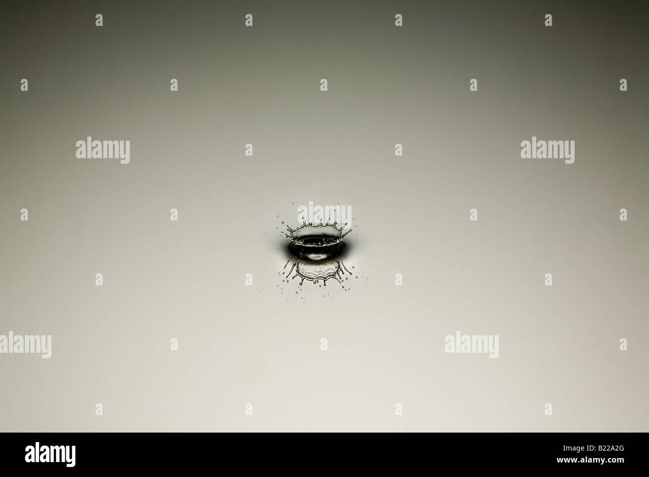 Water Drip Crown Stock Photo - Alamy