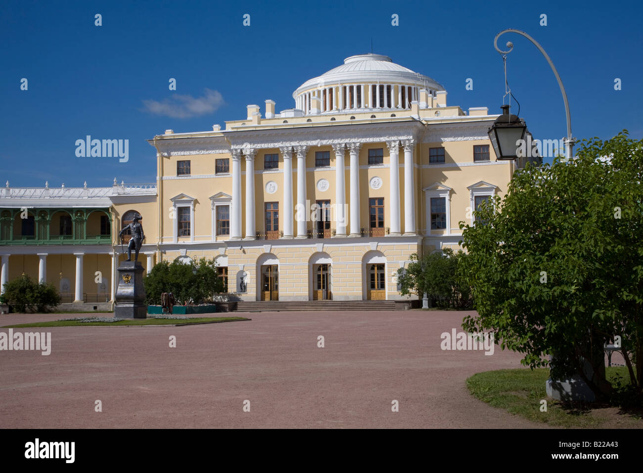 Pavlovsk palace st petersburg russia hi-res stock photography and ...