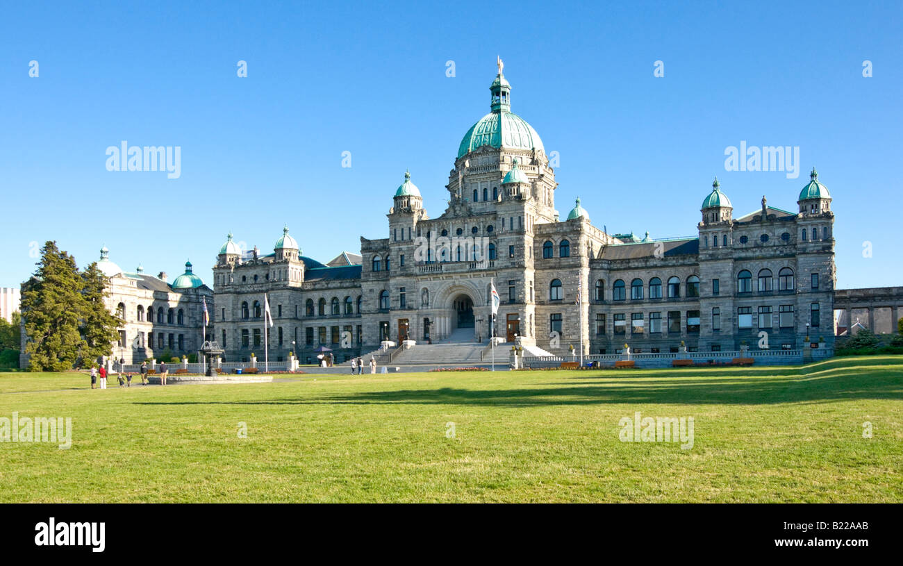 Victoria Parliament buildings housing British Columbia parliament ...