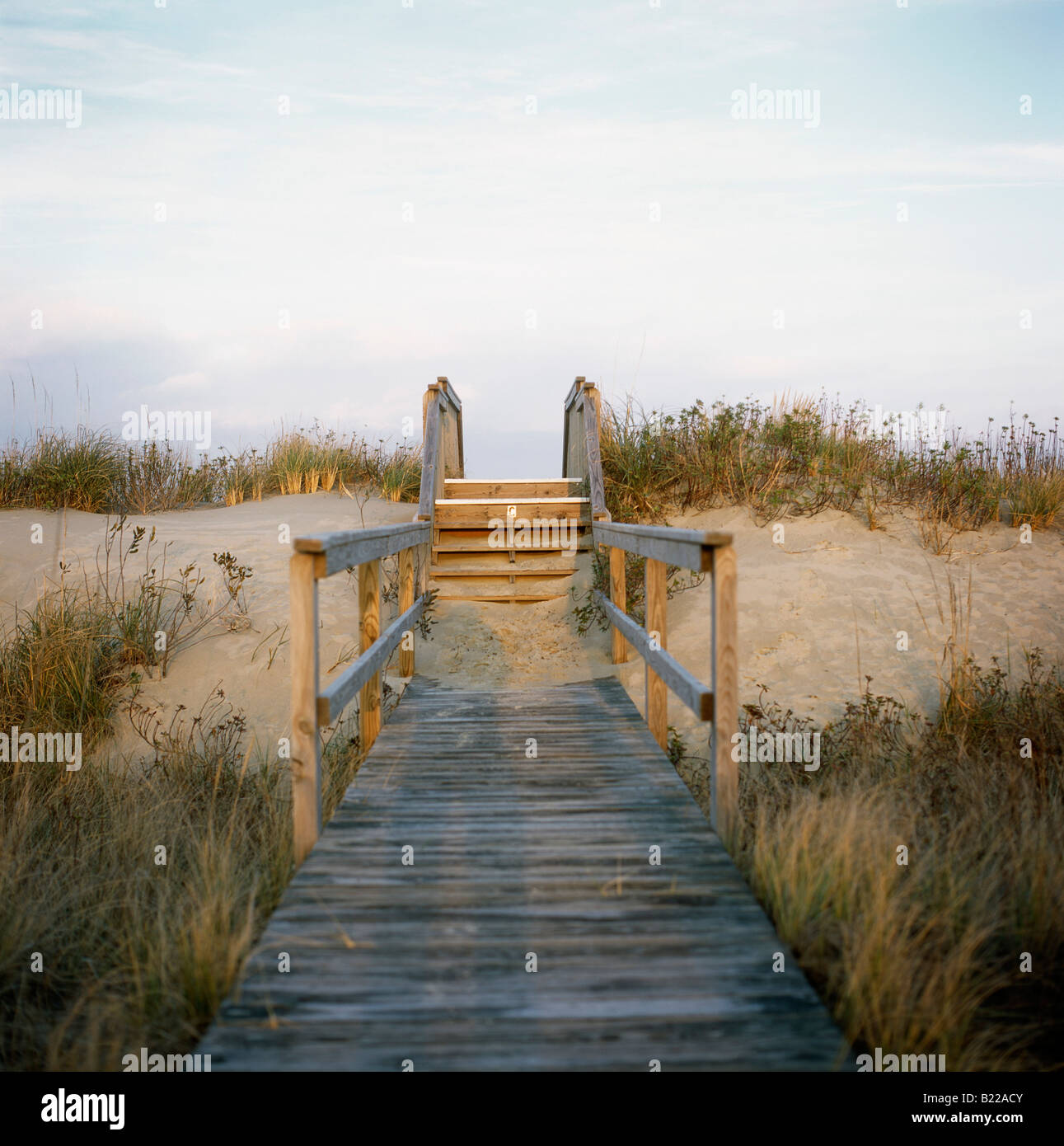 Sandy beach wooden walkways hi-res stock photography and images - Alamy