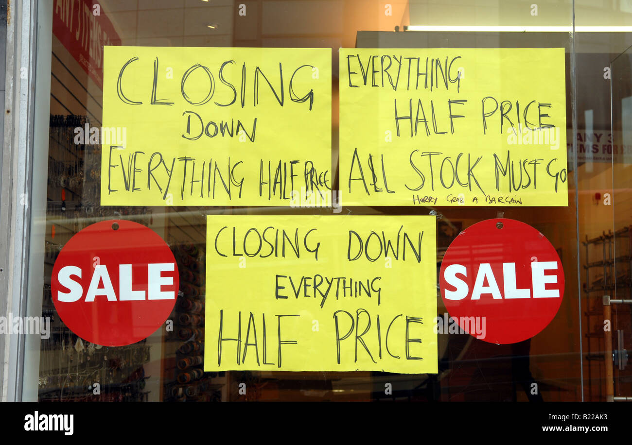 Closing down posters hi-res stock photography and images - Alamy