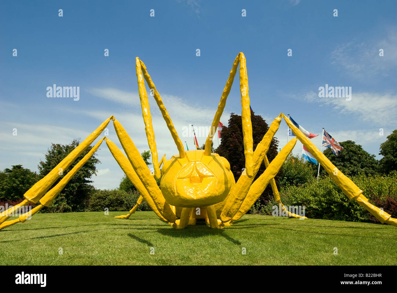 Sculpture roundabout france hi-res stock photography and images - Alamy