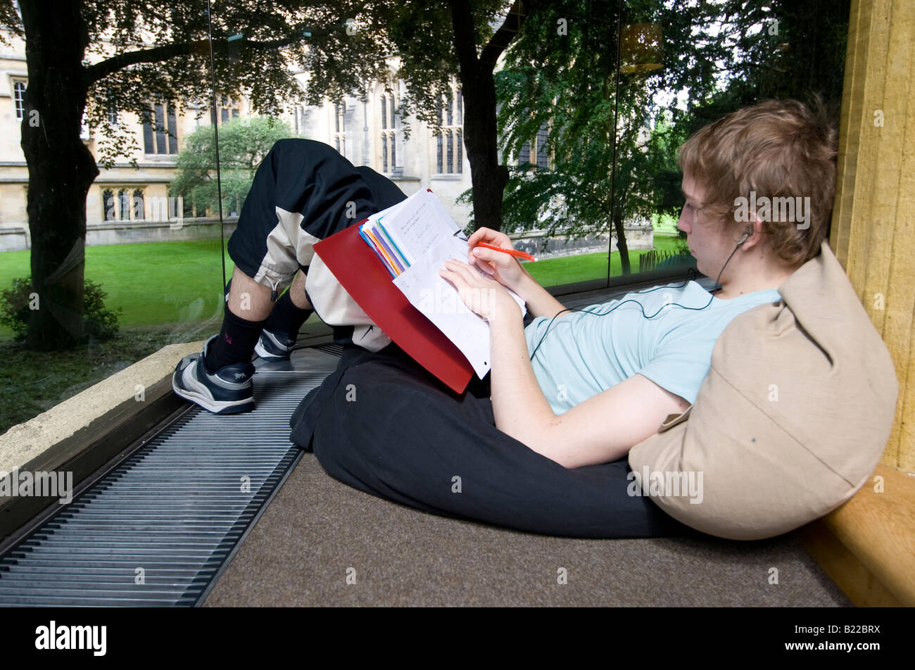 Oxford university college system hi-res stock photography and images ...