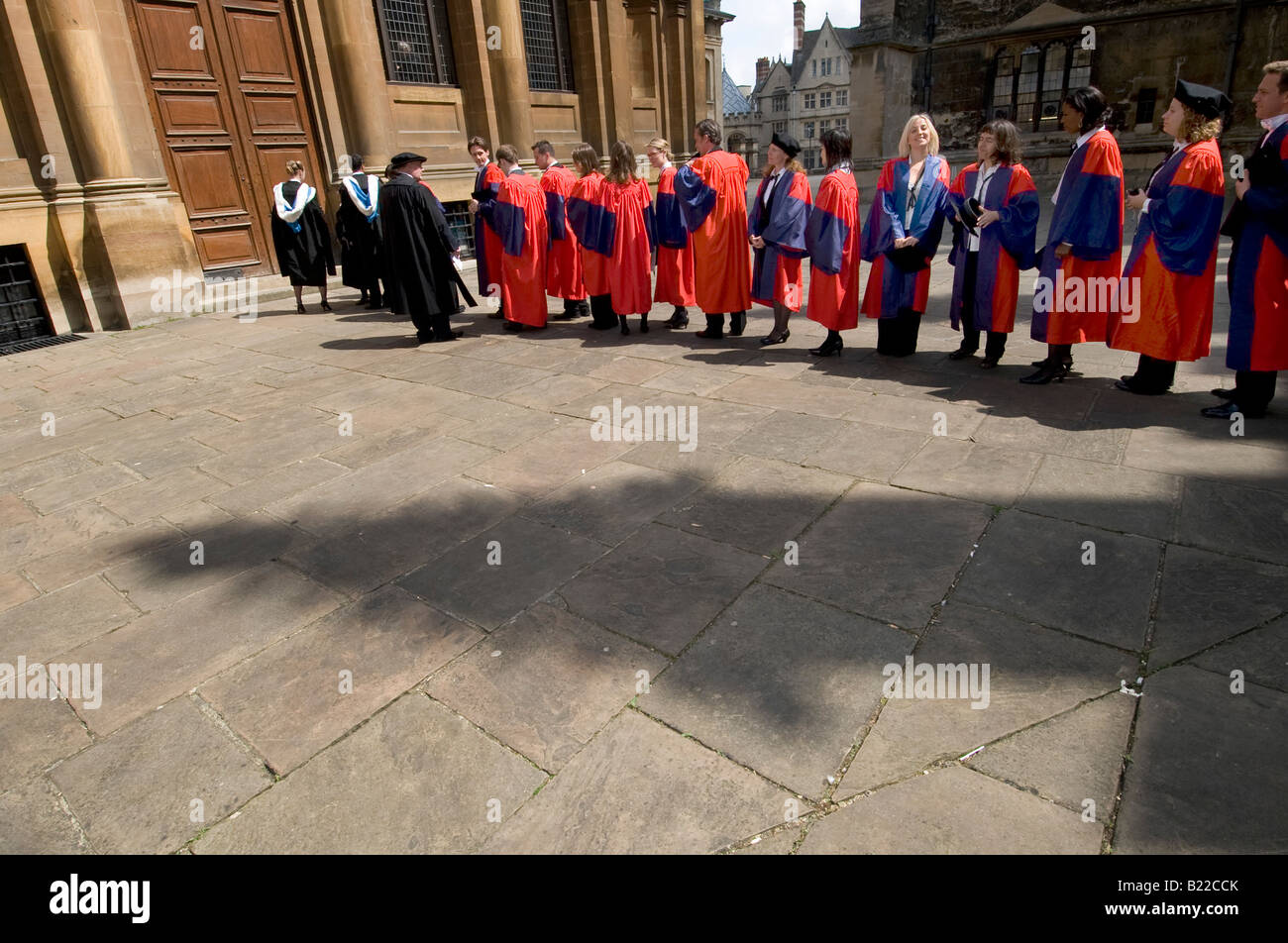 Degree ceremony at Oxford University and lots of smiling faces Stock ...