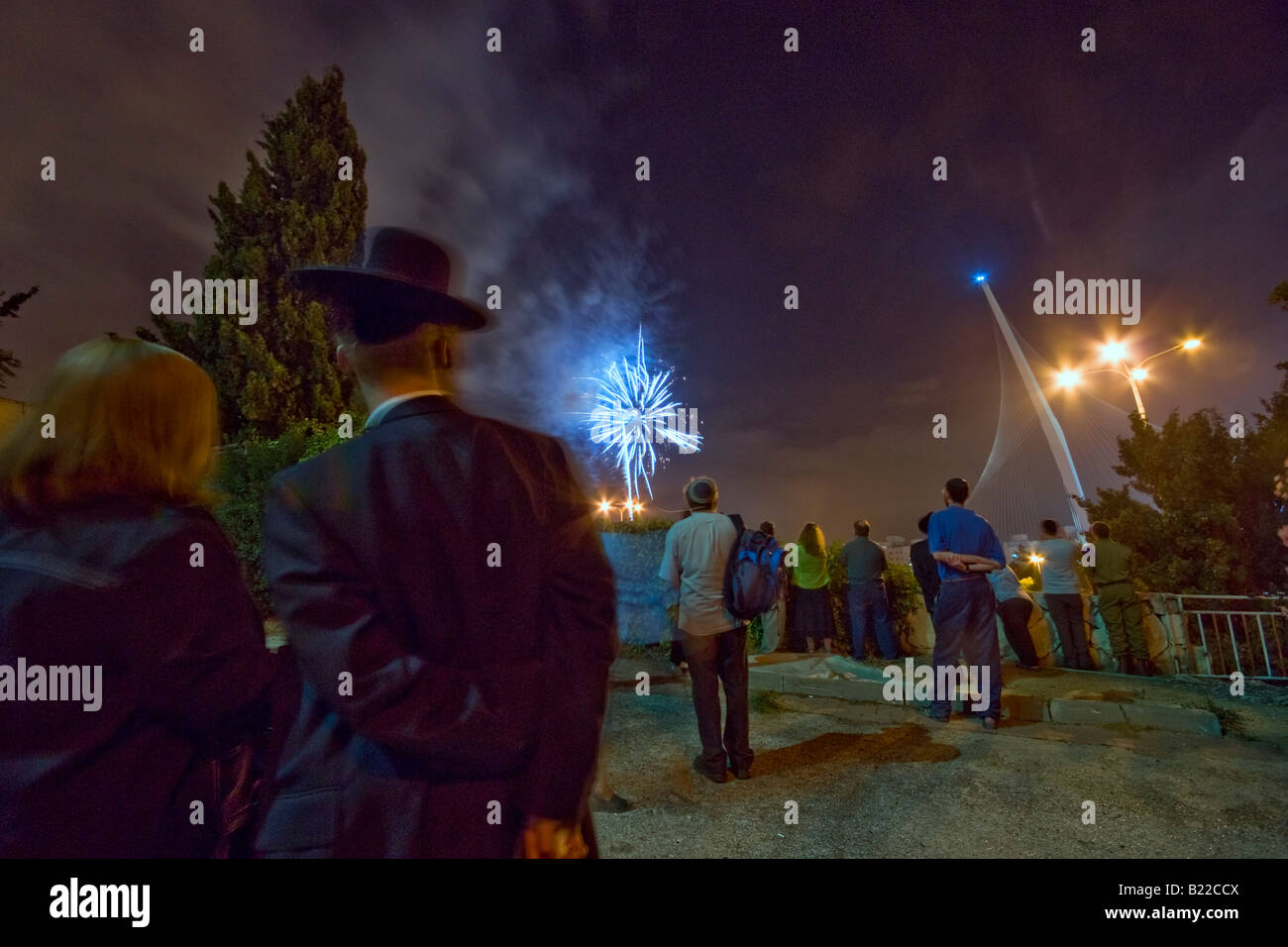 Jerusalem,Israel. An Ultra-Orthodox("Charedi") Jewish couple watch the ...