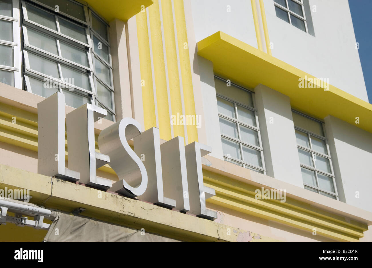 Leslie Hotel on Ocean Drive in South Beach Miami Stock Photo - Alamy