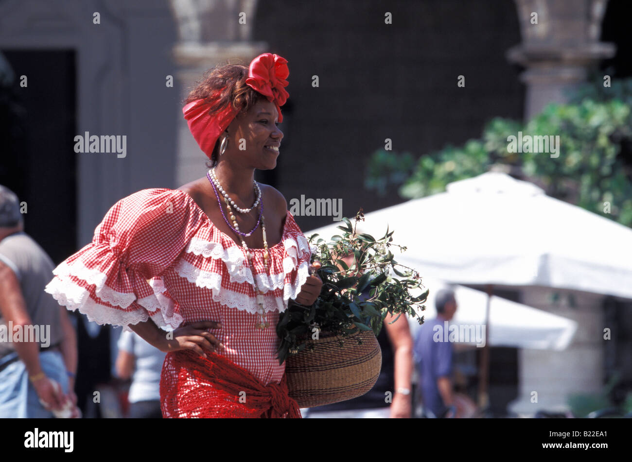 Cuba Traditional Costumes High Resolution Stock Photography and Images ...