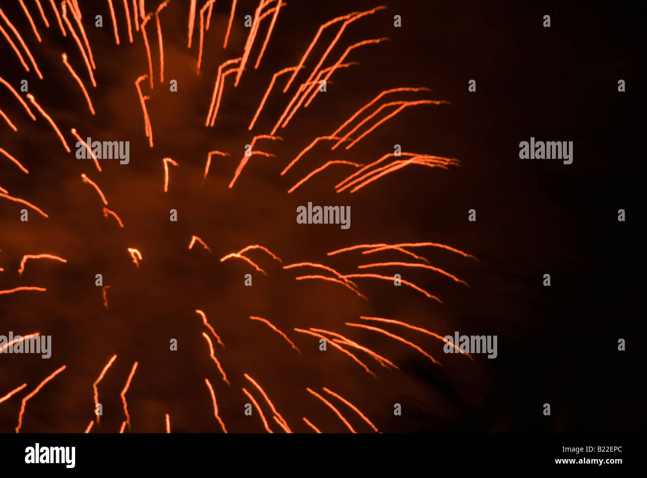 Single burst fireworks hi-res stock photography and images - Alamy