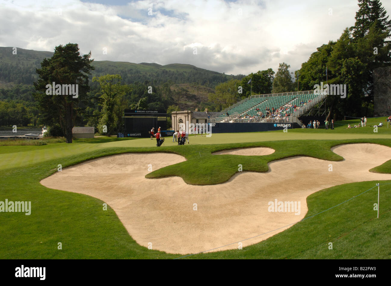 Loch lomand golf course hi-res stock photography and images - Alamy
