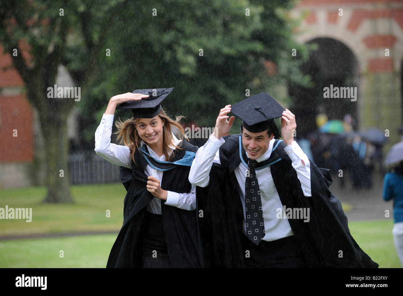 Birmingham university graduation hi-res stock photography and images ...