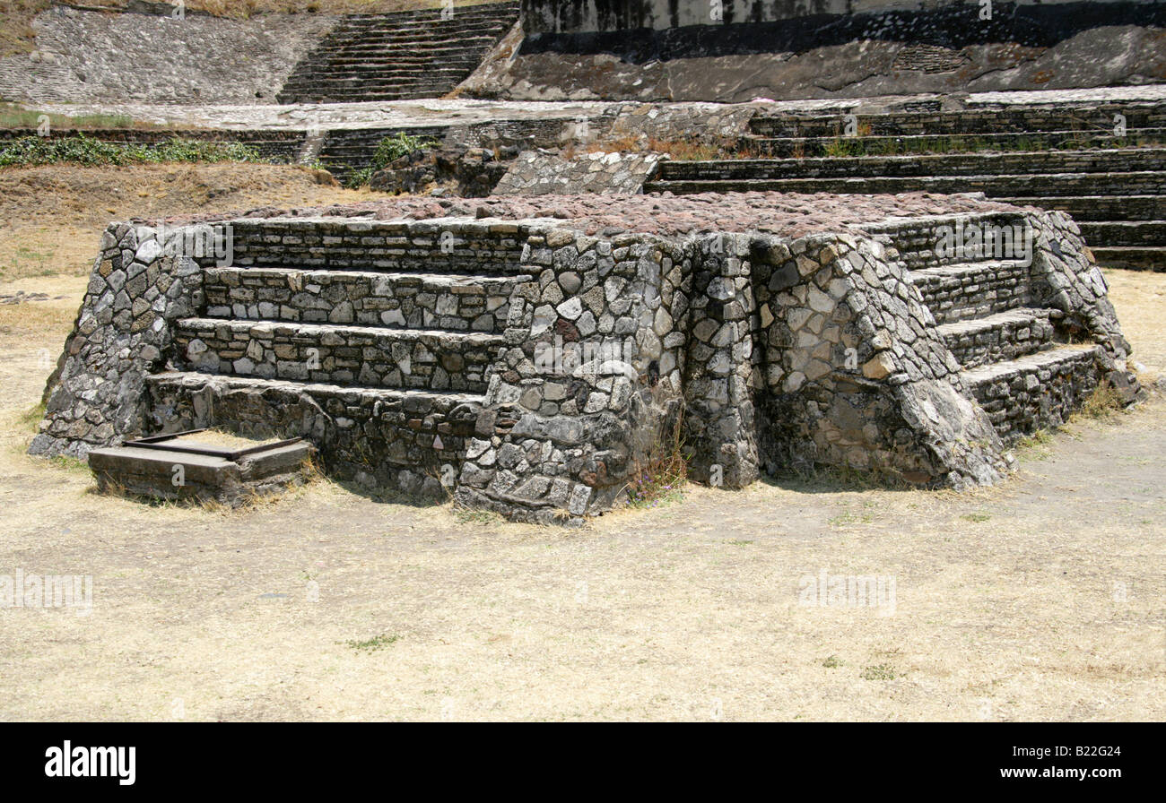 Altar con Ofrenda, the Archaeological Excavations at the Great Pyramid ...