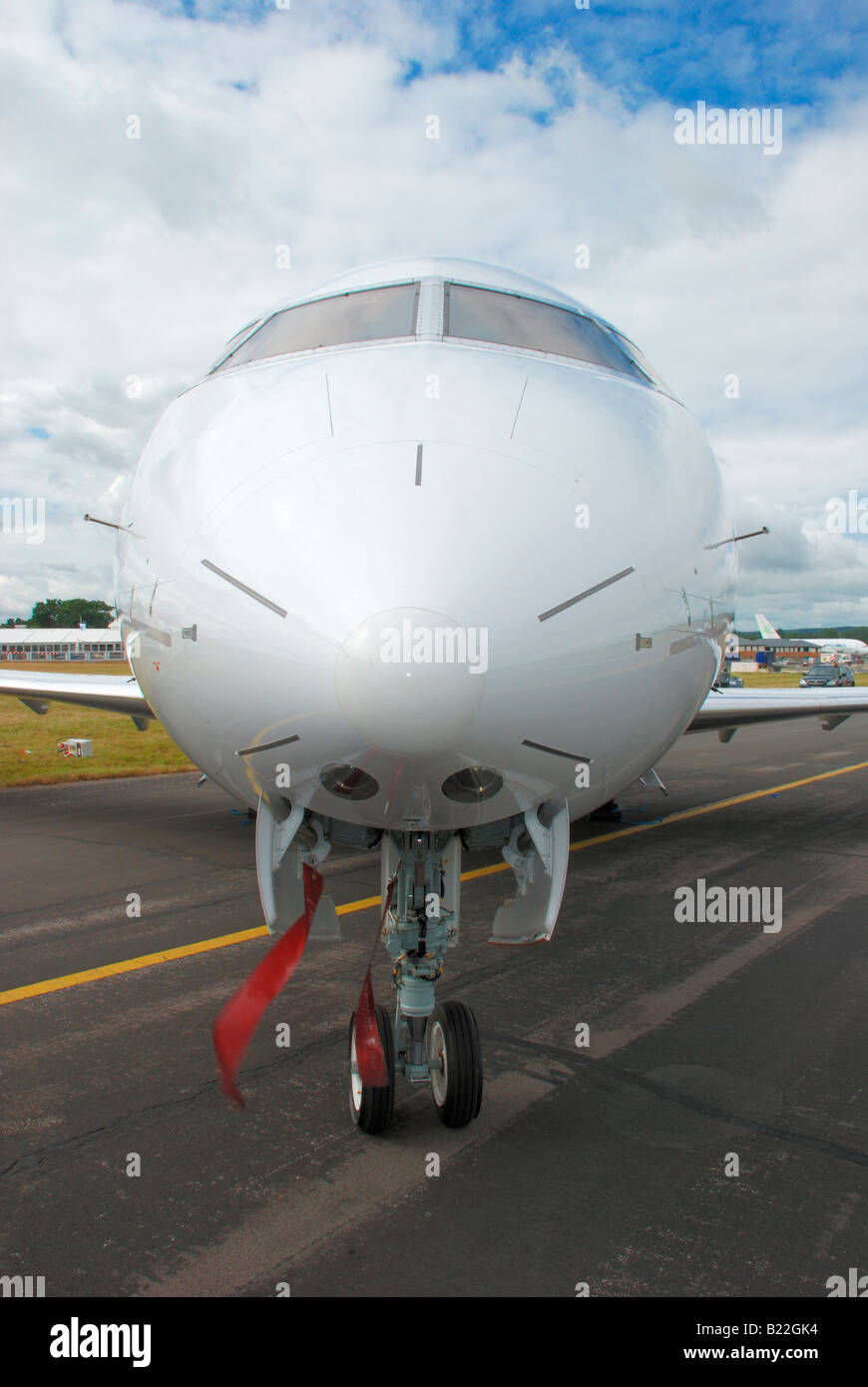 jet airliner nose frontview of jet Stock Photo - Alamy
