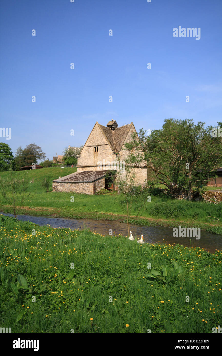 Naunton Dovecote and Barn, Naunton, Cotswolds, Gloucestershire, England ...