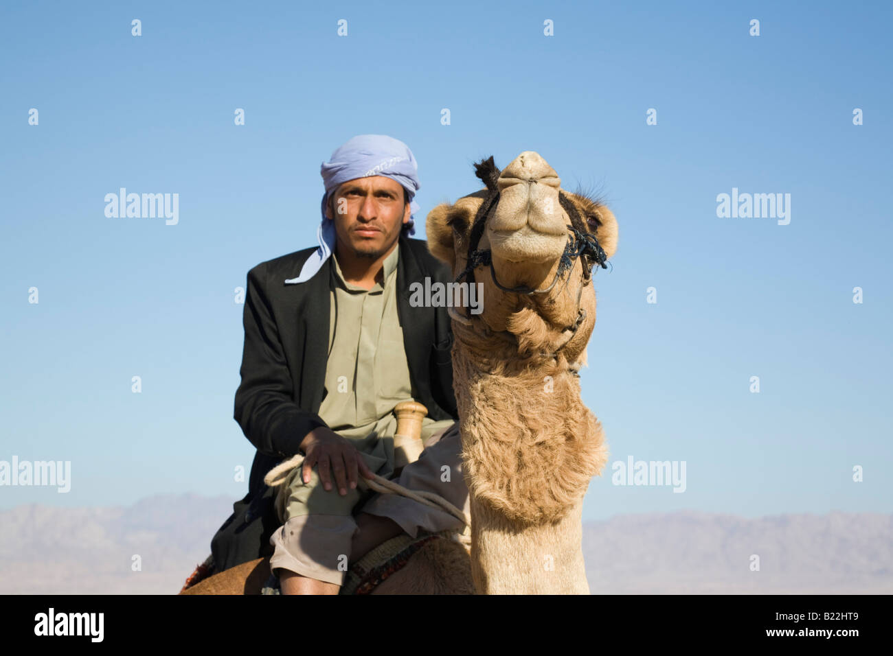 Man riding camel hi-res stock photography and images - Alamy