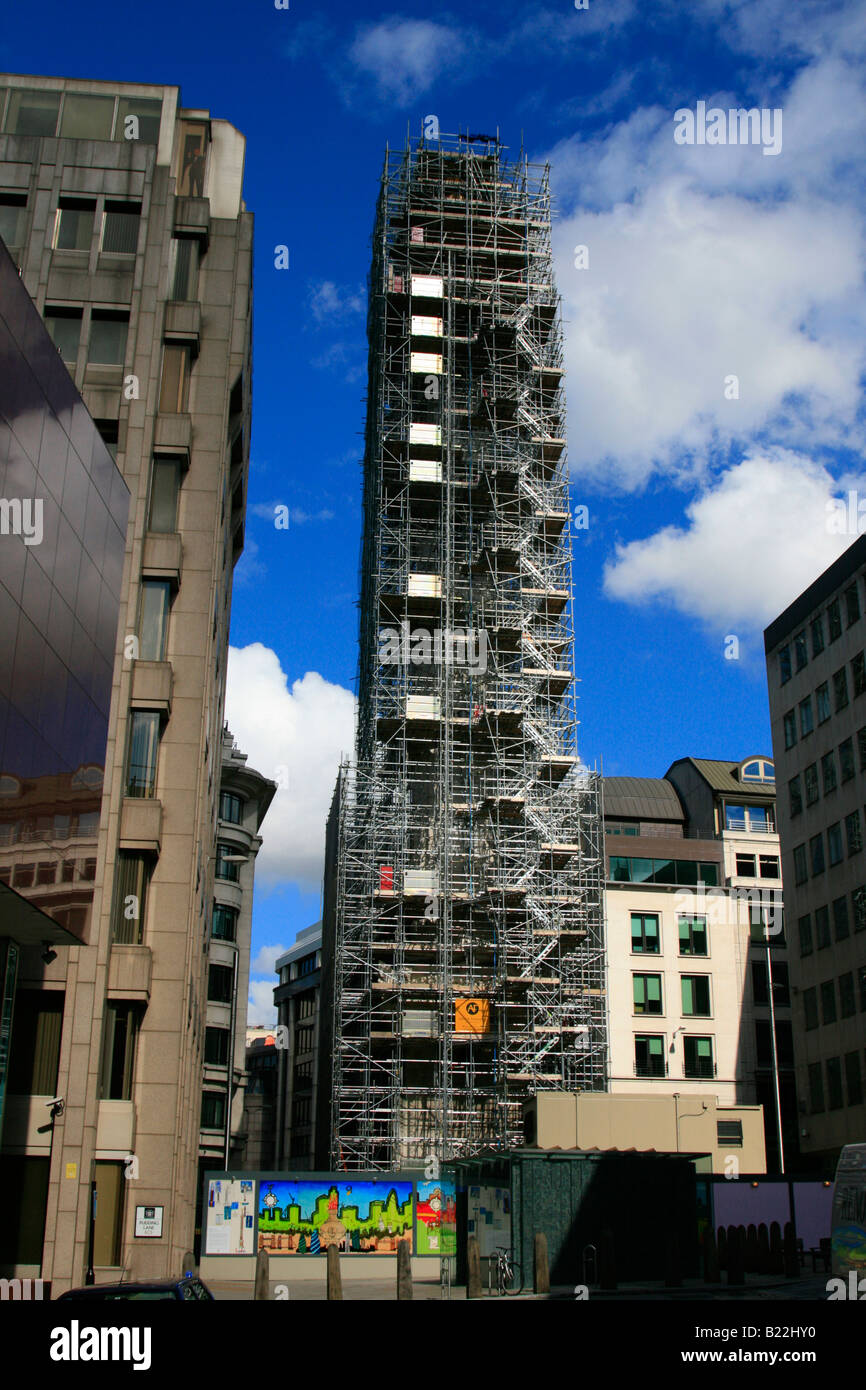 Scaffolding london city hi-res stock photography and images - Alamy