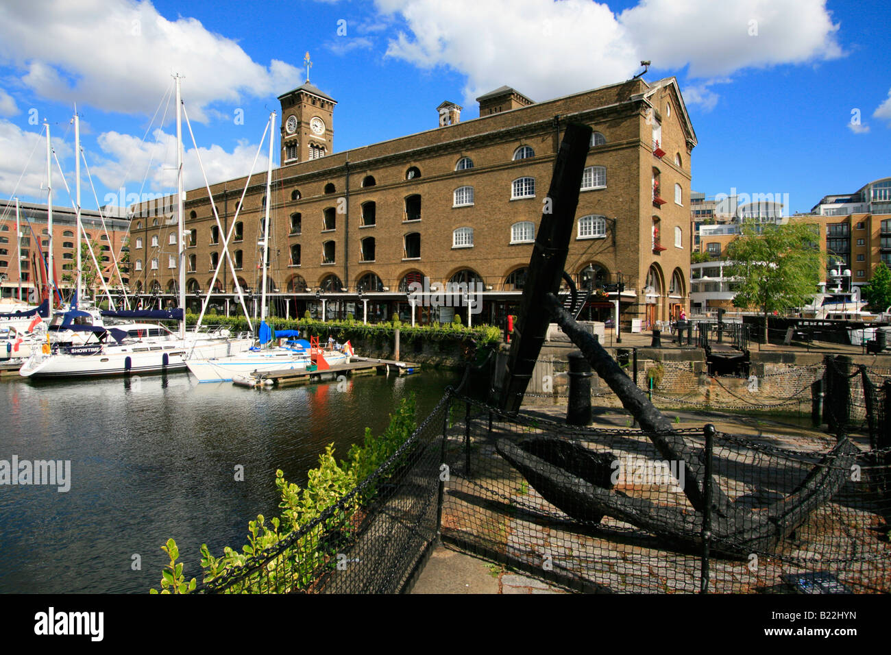 Thames haven dock hi-res stock photography and images - Alamy