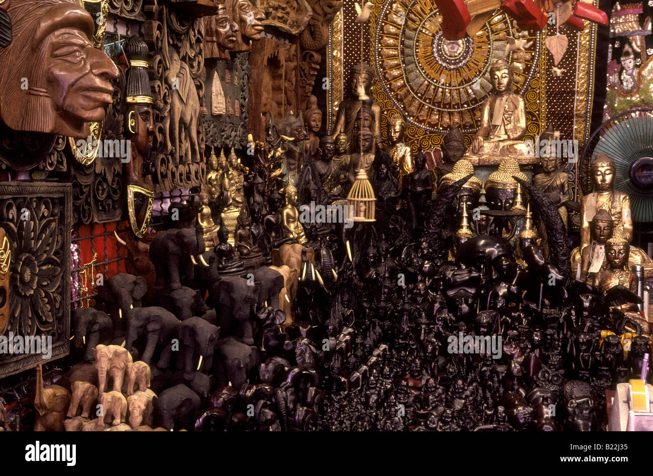 craft stall silom road bangkok thailand Stock Photo - Alamy