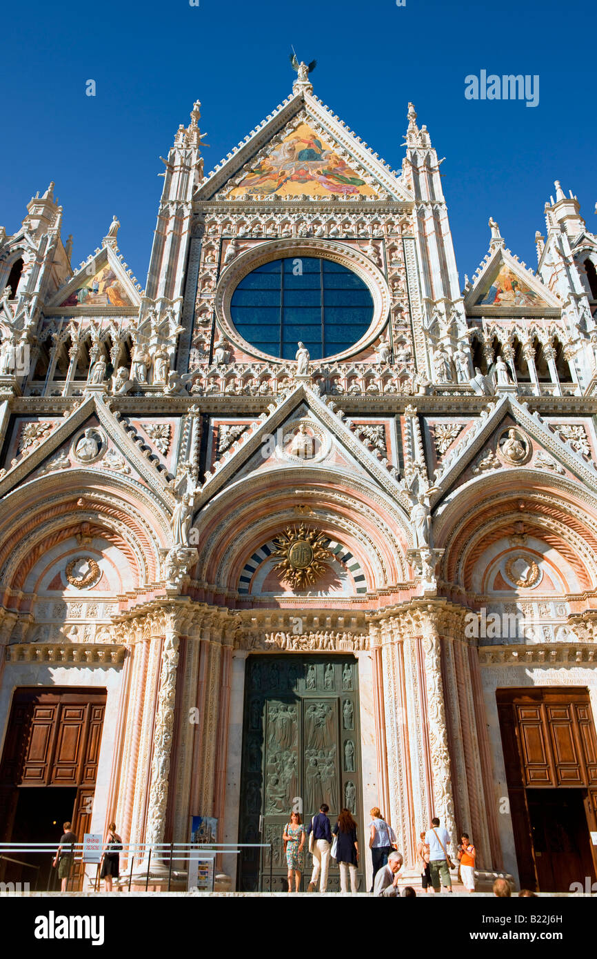 Santa Maria Assunta duomo in siena Stock Photo - Alamy