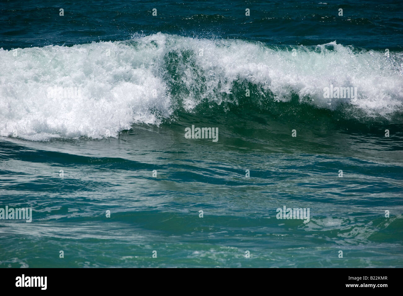Wave with foam hi-res stock photography and images - Alamy