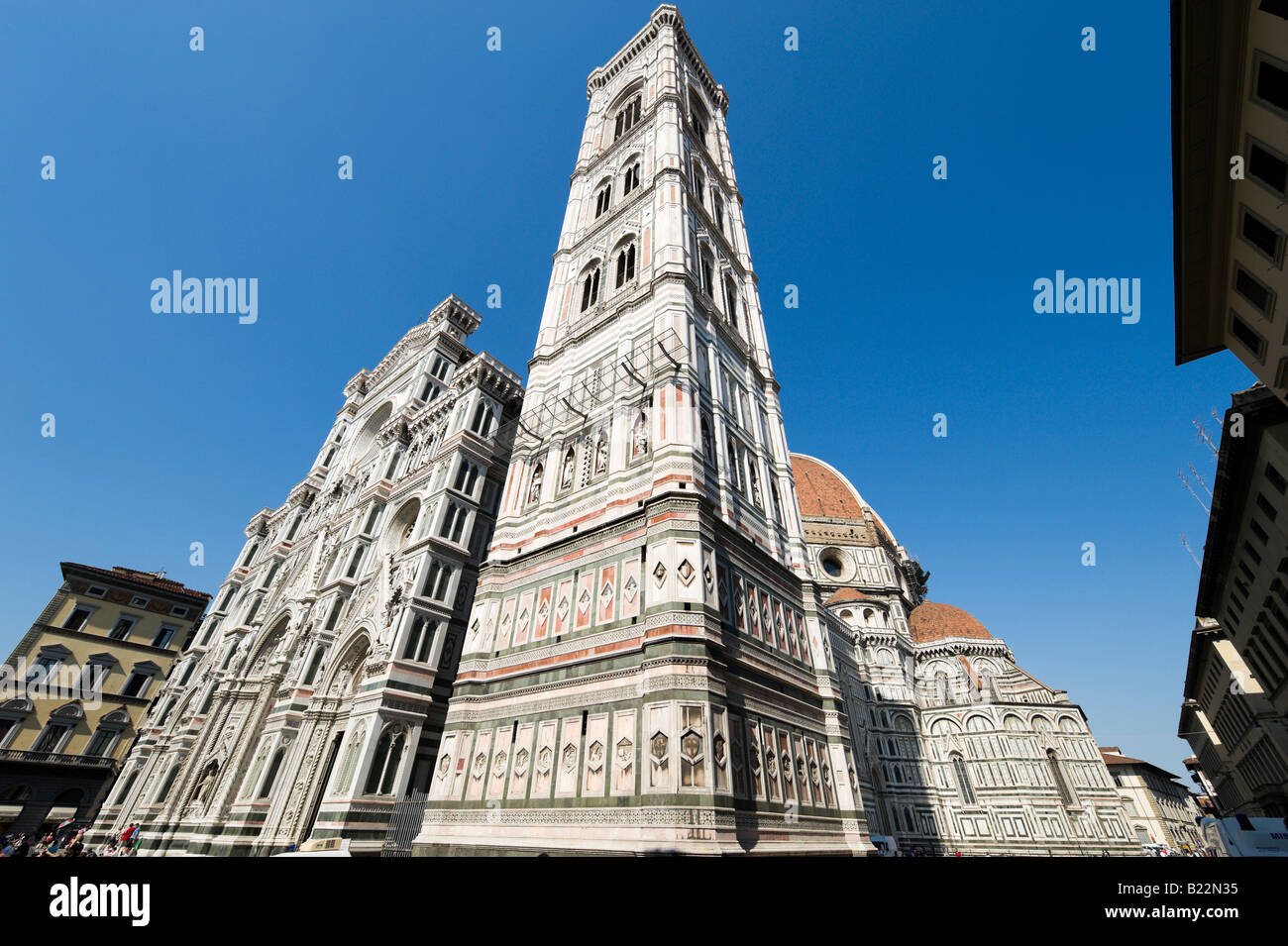 Florence cathedral dome and giottos campanile hi-res stock photography ...