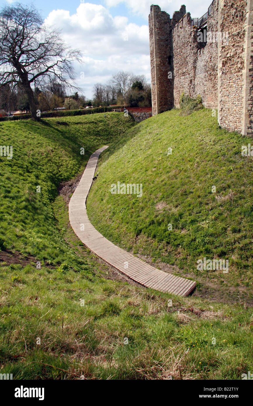 Decking in the usually muddy moat of Framlingham Castle Stock Photo - Alamy