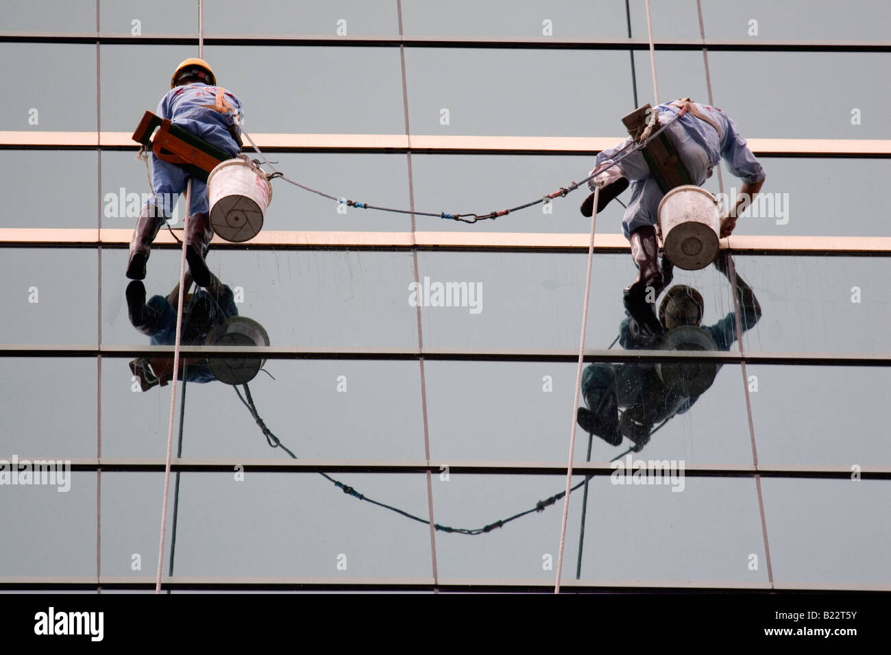 Window Cleaner Skyscraper High Resolution Stock Photography and Images ...