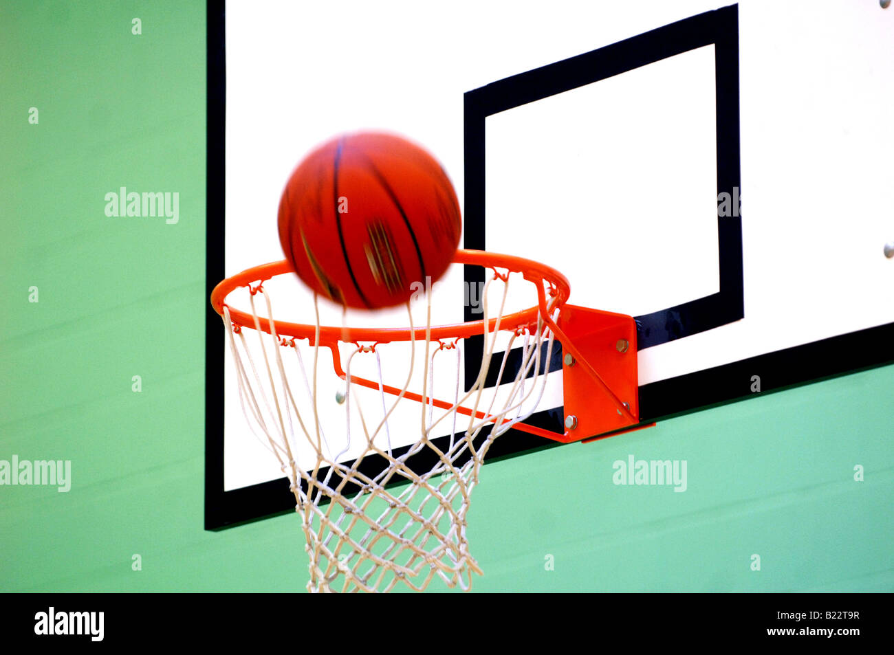 Ball target hi-res stock photography and images - Alamy