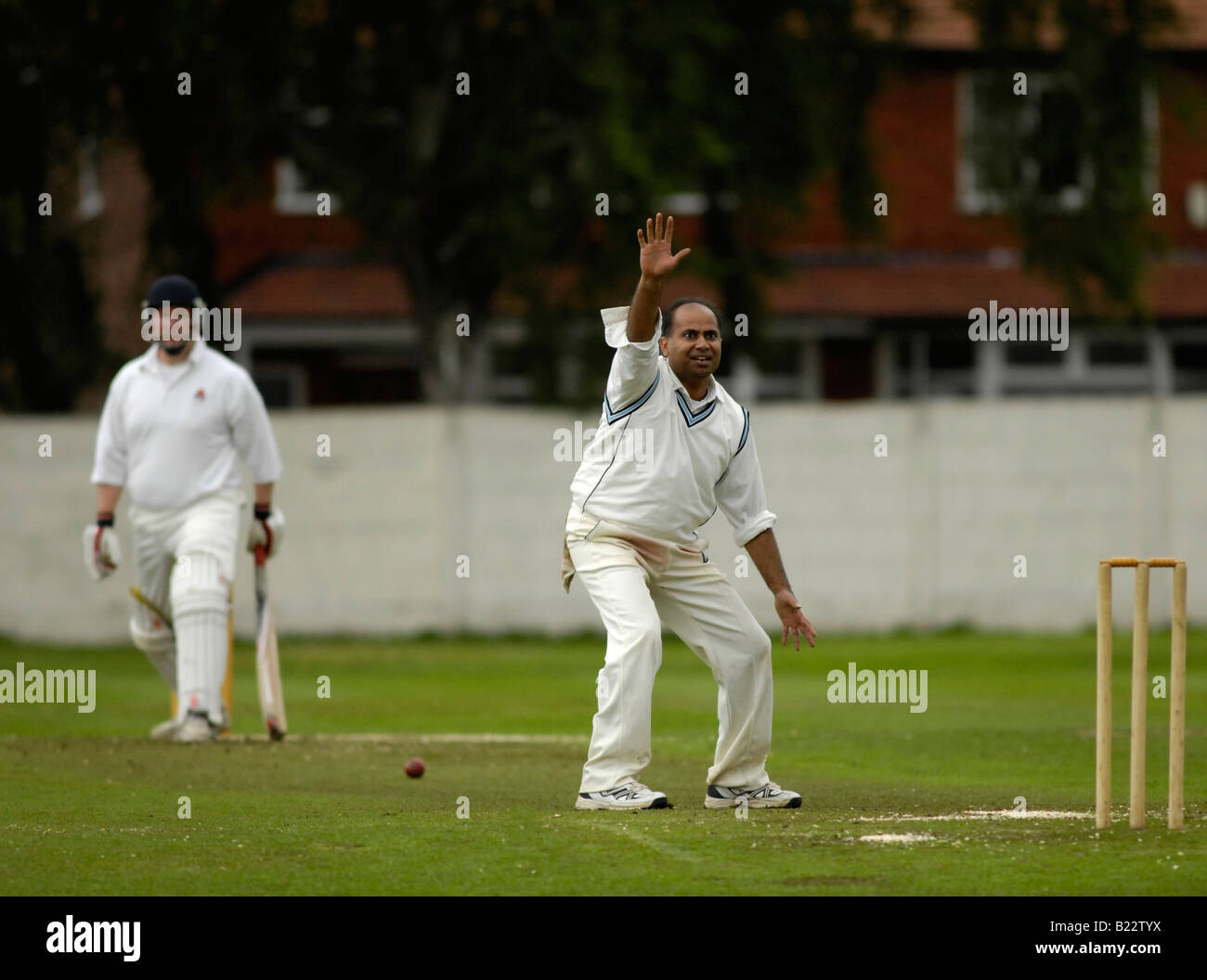 bowler appeals for lbw Stock Photo - Alamy