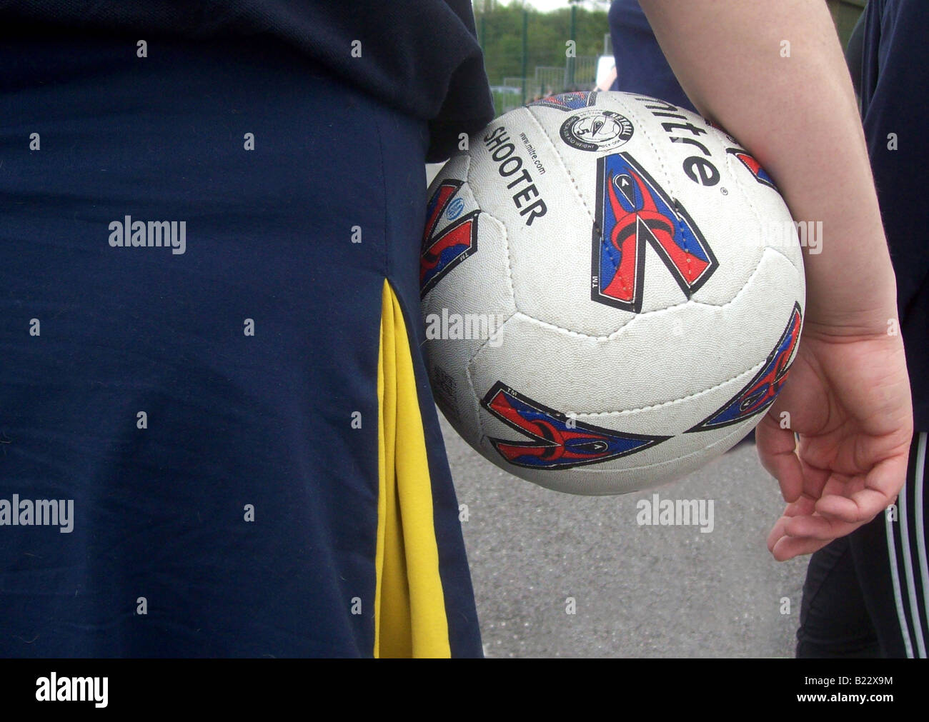 Netball player hi-res stock photography and images - Alamy
