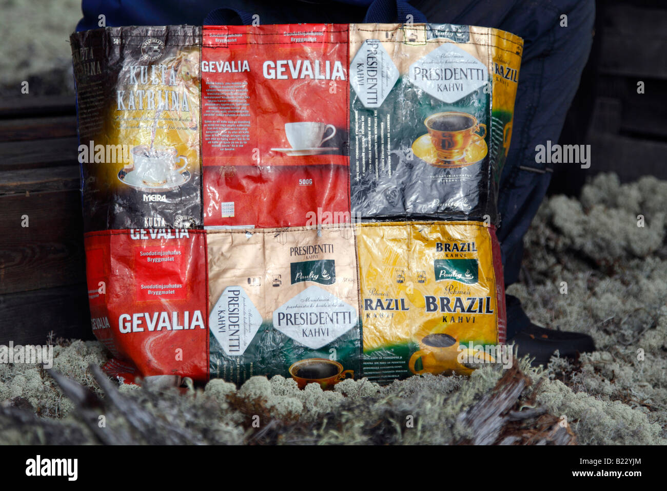Empty packets hi-res stock photography and images - Alamy