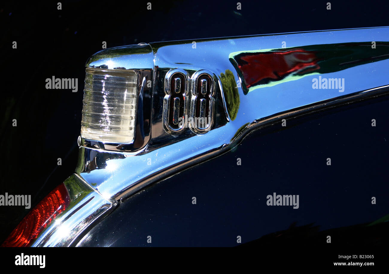 Classic lines hi-res stock photography and images - Alamy