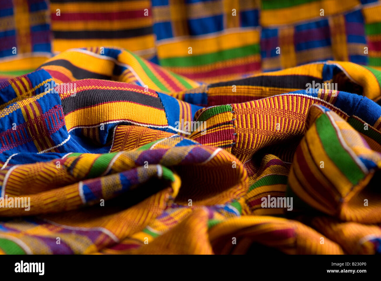 kente cloth ghana africa Stock Photo - Alamy