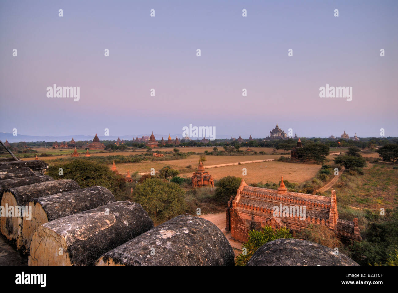 Bagan temples pagodas view myanmar hi-res stock photography and images ...