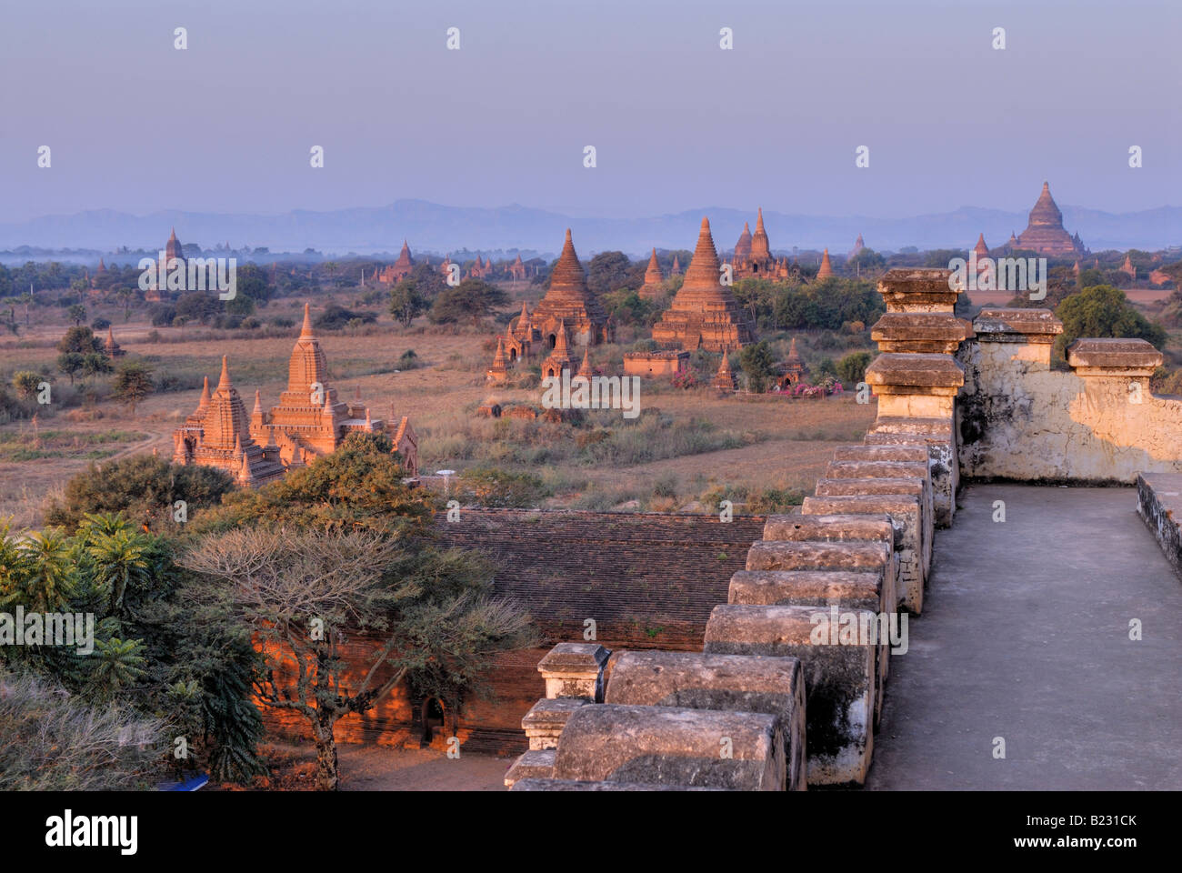 Bagan temples pagodas view myanmar hi-res stock photography and images ...