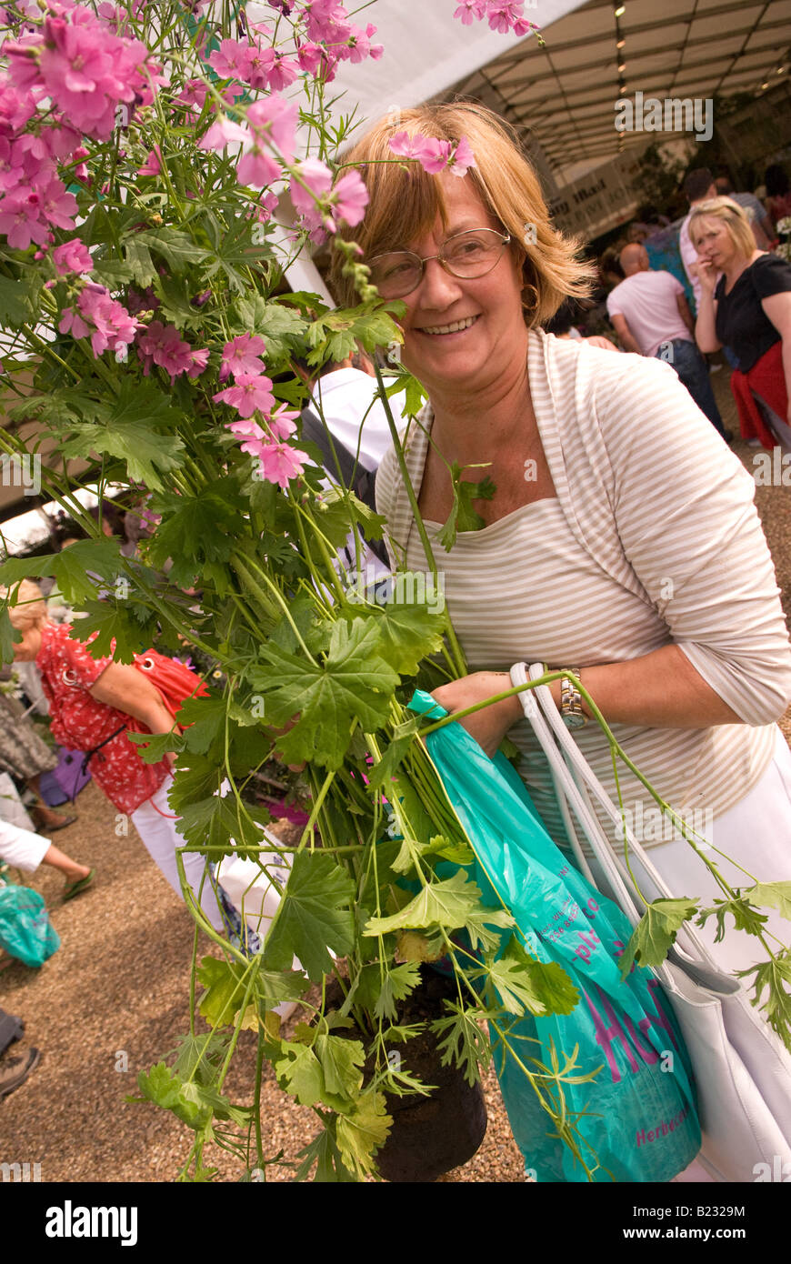 Hampton flower show hi-res stock photography and images - Alamy