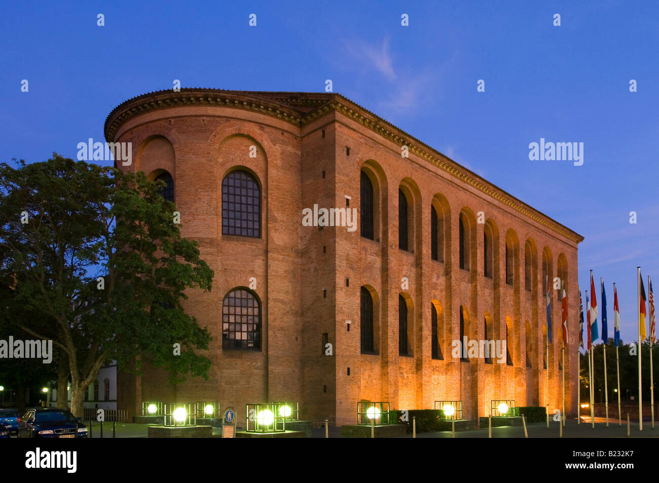 Basilicas konstantin hi-res stock photography and images - Alamy