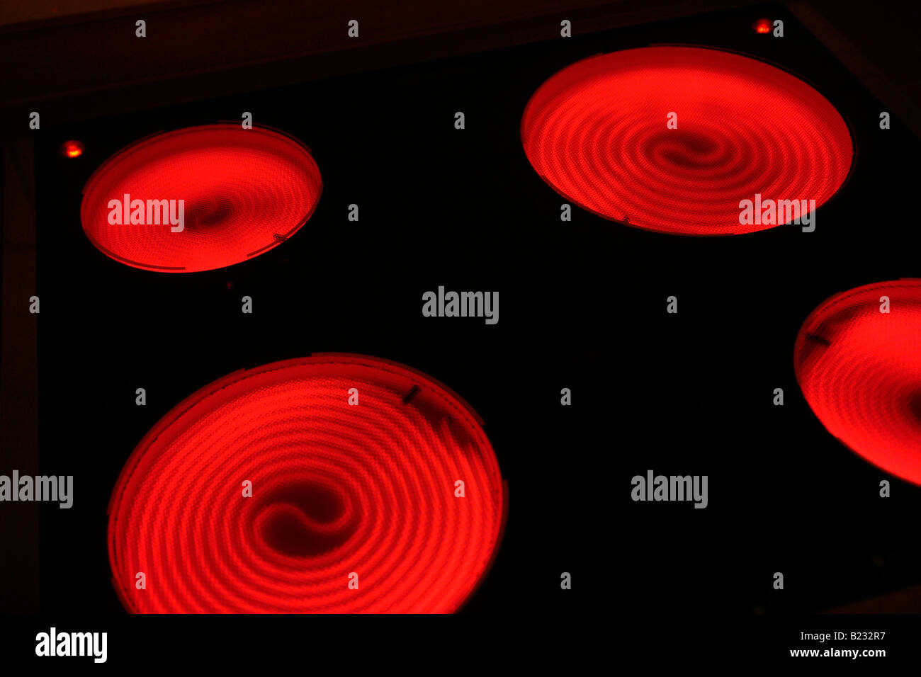 Hot plate coils hi-res stock photography and images - Alamy
